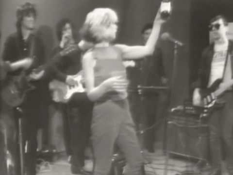 Fenomena ‘Mosh’ Di Malaysia: Ini Rupanya Asal Usul Trend Tersebut ...