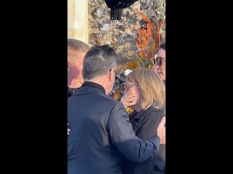 Simon Cowell comforts Liam Payne's parents at funeral