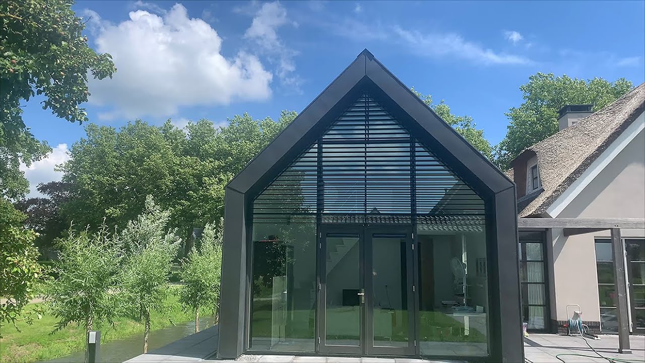 Rectangle/triangle with the 96-E louver
