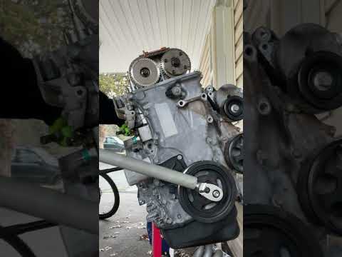 Taking the notorious crank bolt off the K24 easy peasy