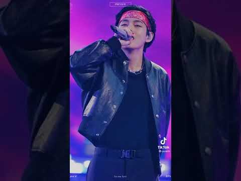 BTS V (BANDANA KING)!!! ๐๐ฅโจ