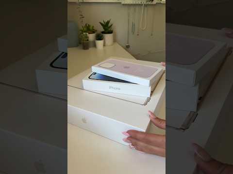 Unboxing new apple products 💻
