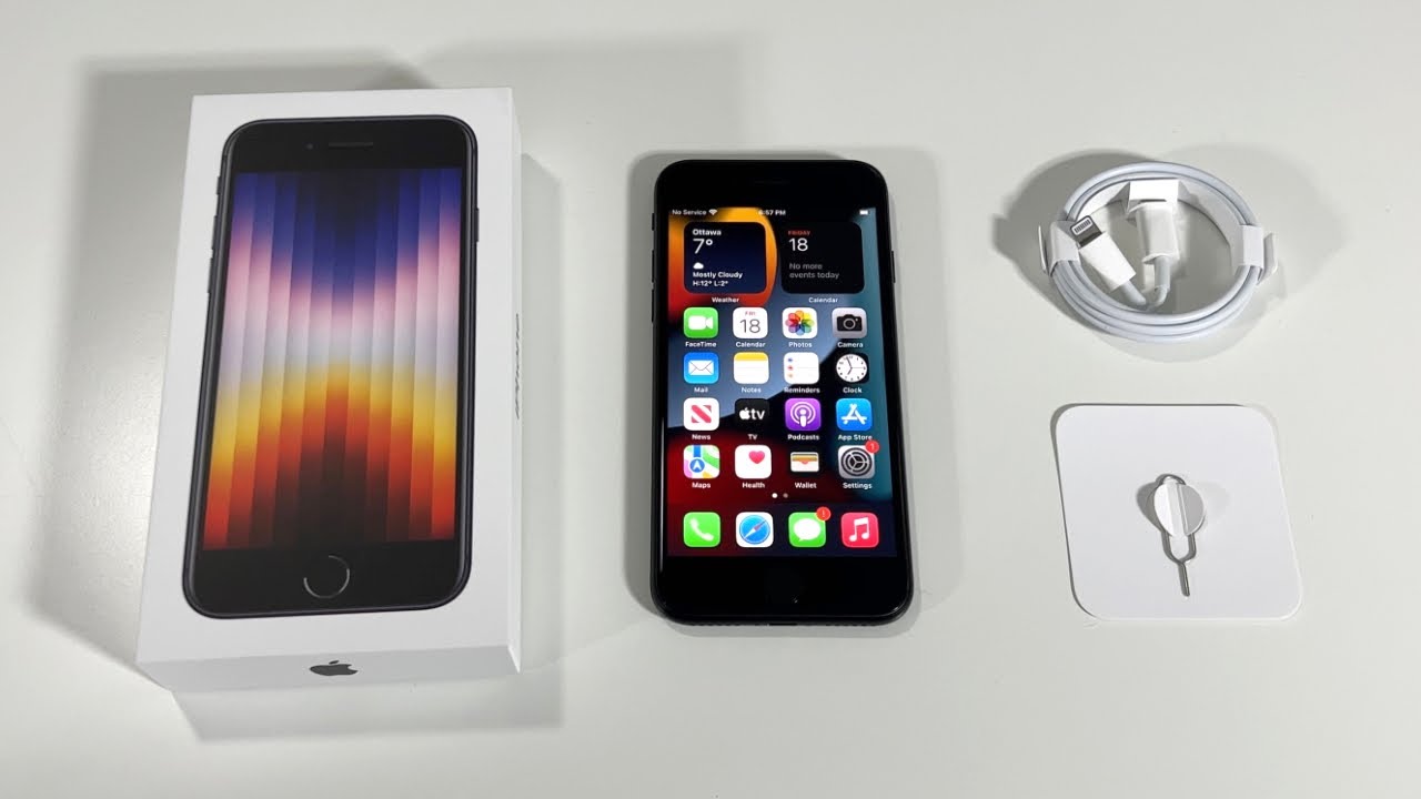 iPhone SE Unboxing: Midnight! (iPhone SE 2022)