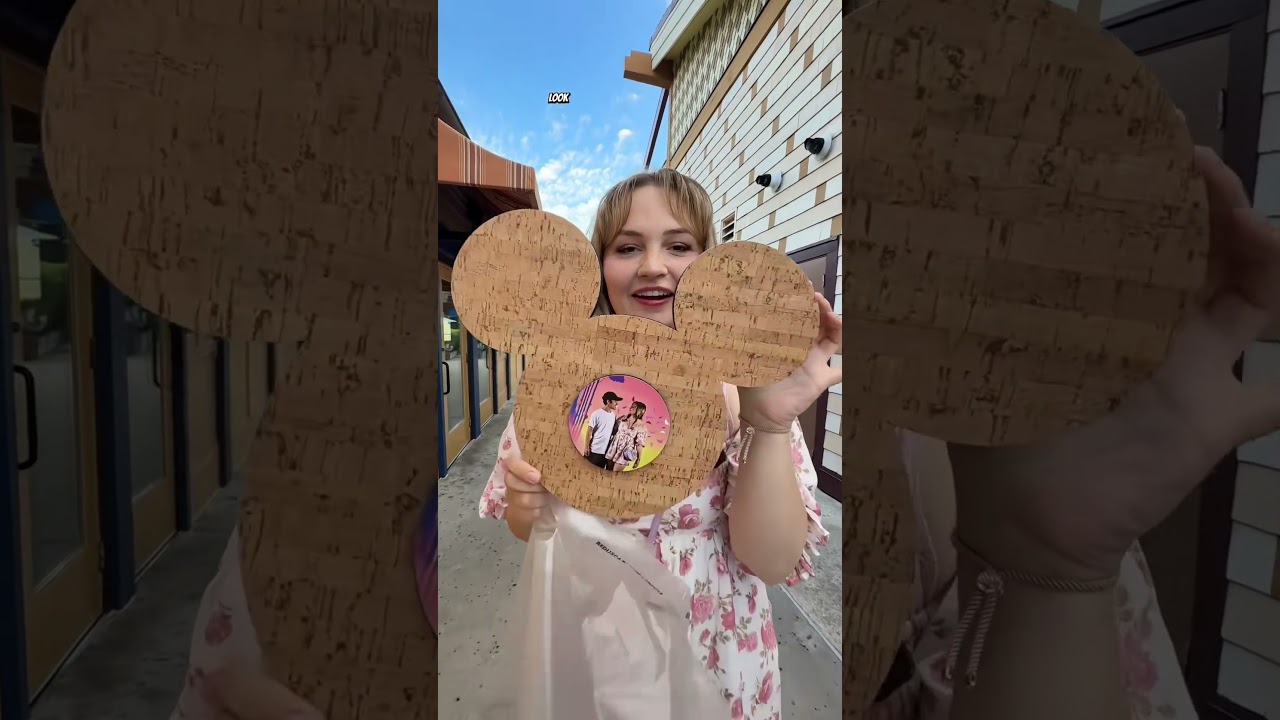 Create Your OWN Pin Board In Disney Springs!