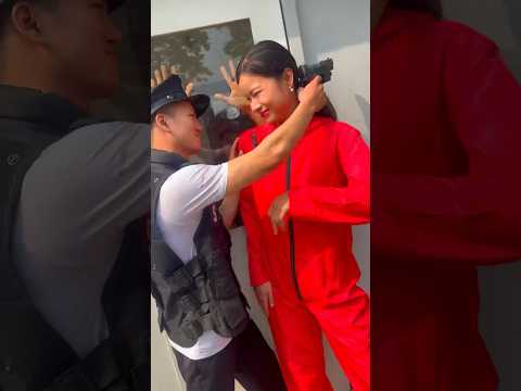 Money Heist vs Police 27 #moneyheist #parkour #police #escape #shorts #hctofficial