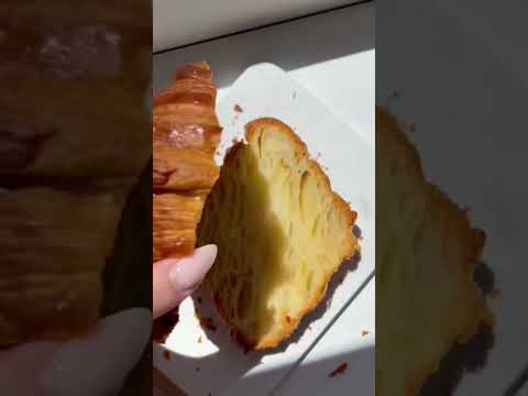 Almond croissants