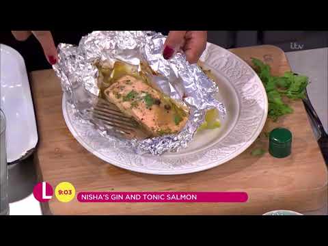 Lorraine Tucks Into Nisha's Gin and Tonic Salmon | Lorraine