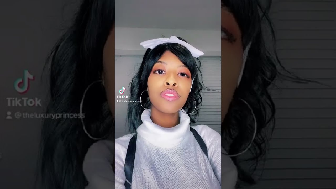 New Cosplay! Lana Kane!