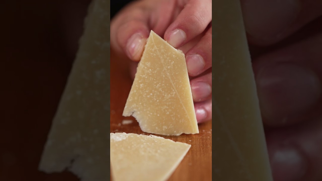 Parmesan Rind Crisps