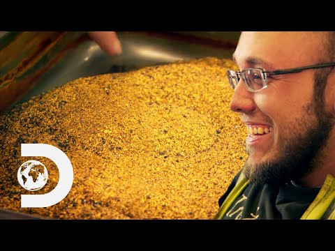 Kevin's Astounding $310,000 Clean Up in His First Two Weeks | Gold Rush