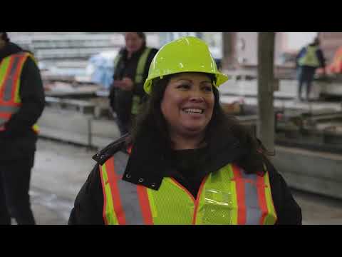 Pattullo Bridge Replacement - Artist Feature: q̓ʷɑt̓icɑ (Phyllis Atkins)