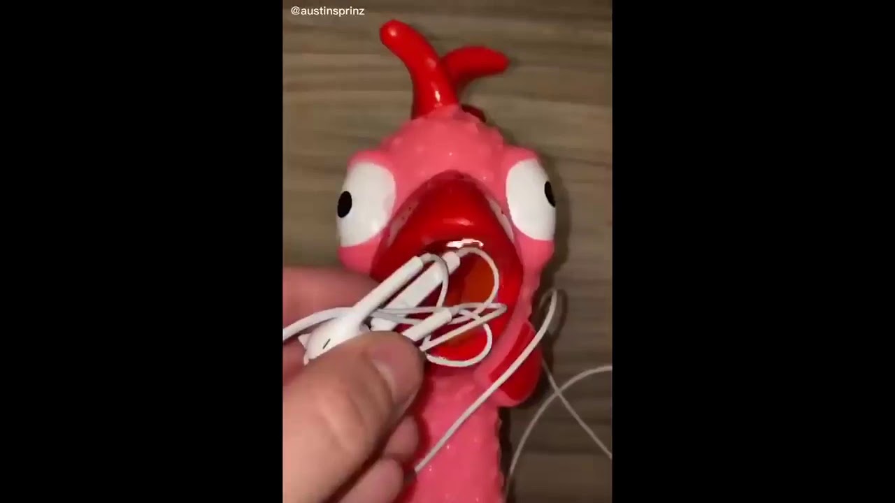 Rubber Chicken Loud Screaming