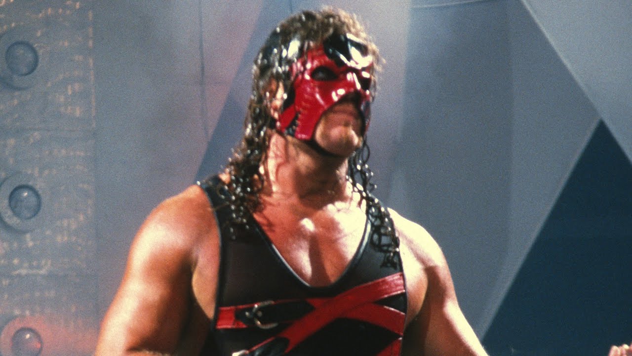 Kane returns and hits a Spinaroonie: Raw, Aug. 26, 2002