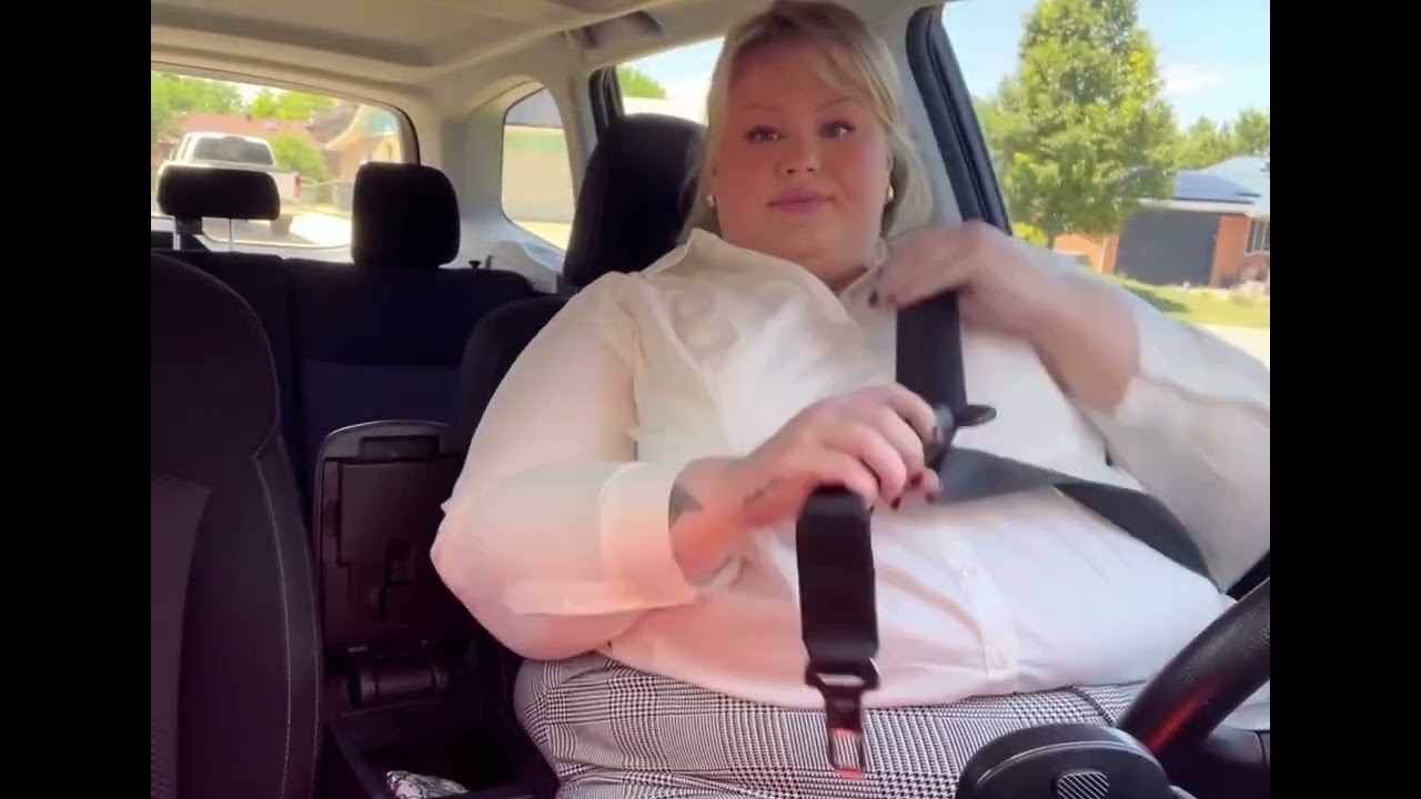 Too big for the seatbelt ssbbw