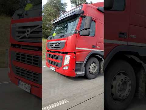 VOLVO FM 330 Globetrotter | Schmitz Cargobull The Trailer Company #slowmotion