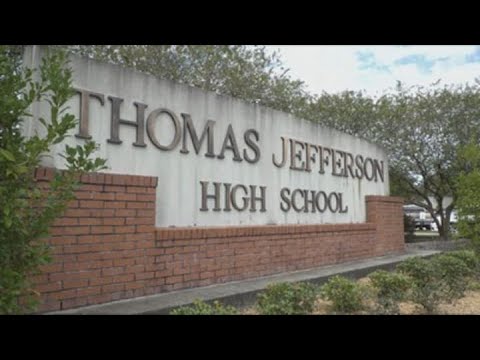 This Louisiana high school encourages students to use college-level courses to cut down on college c