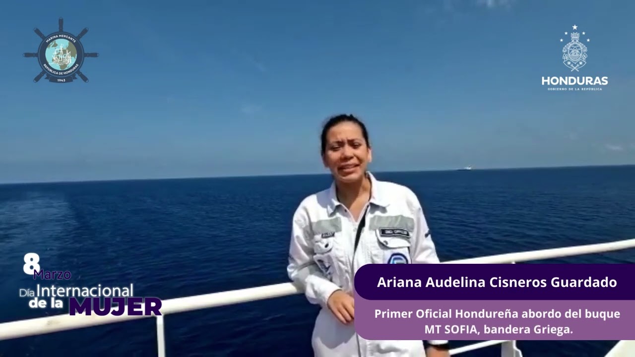 Primer Oficial hondureña abordo del buque