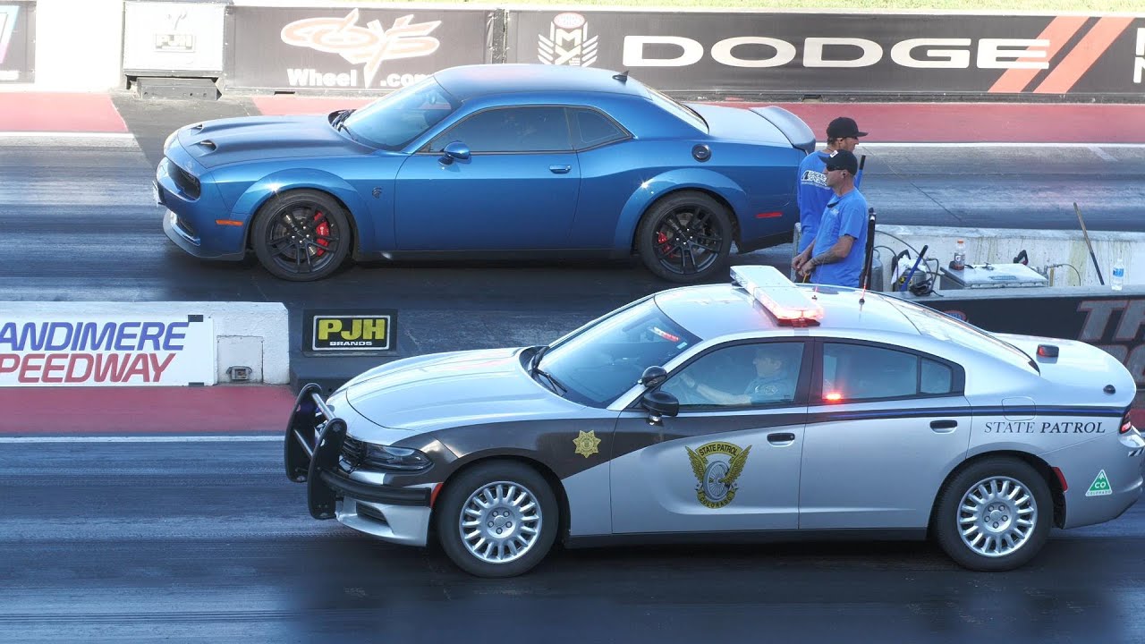 Cops Go Drag Racing, Police Car Takes On Hellcats and the Gap Is Big ...
