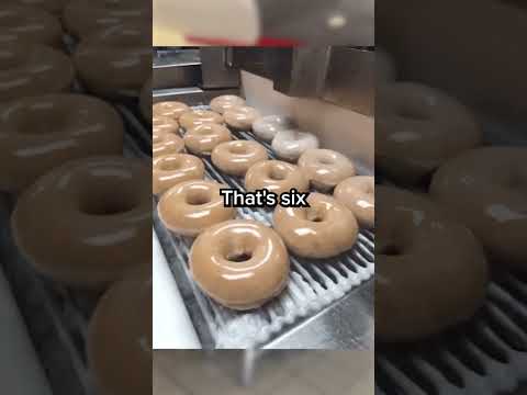 How to get 20 FREE DONUTS at Krispy Kreme! π€ͺπ©#stepmobile #personalfinance #business #foodhacks