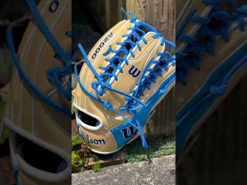 Outfielders 🚨 The “Jet Stream” is now available! ✈️🌥️ -Wilson A2000-OT7 12.75”