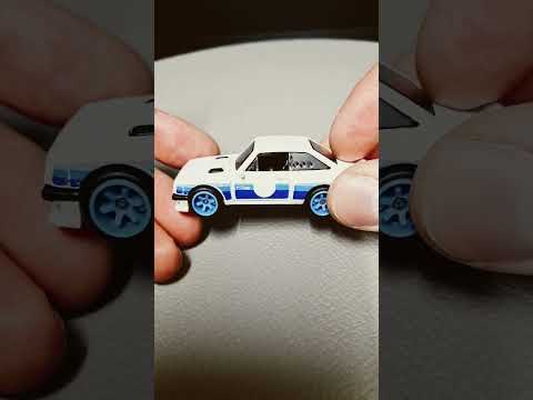 Hotwheels Ford Escort RS2000 Custom Wheels Diecast