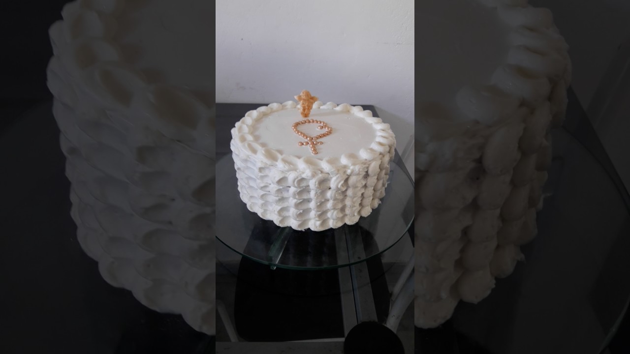 Bolo de batizado com chantininho  obrigada  senhor