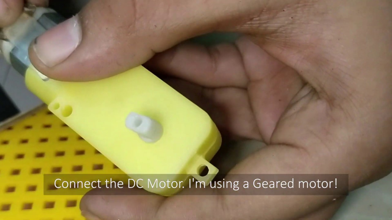 Controlling DC Motor direction with two Switches