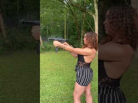 Chelsiemmariah ChopperGirl225 with the Tec-9