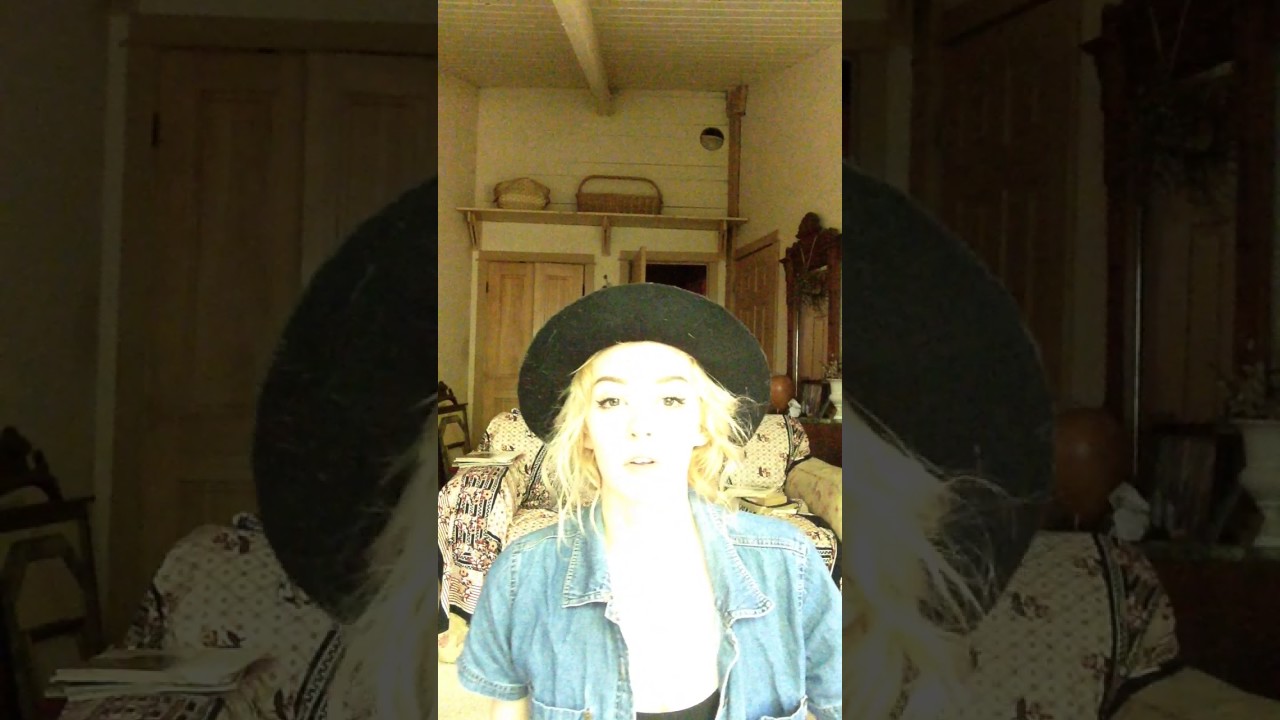 Entry #35: How to dress tumblr/ my mermaid drawings