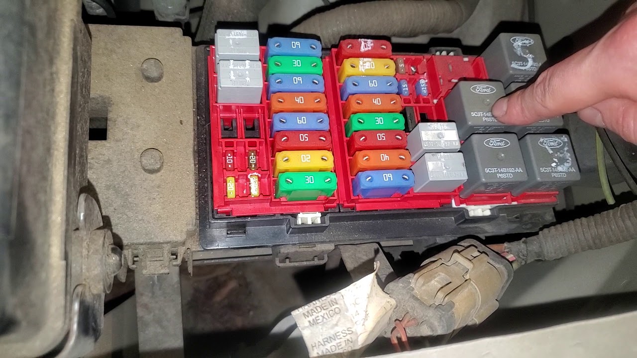 2007 Ford E-350 Relay Locations and Fuse Diagram Walkthru
