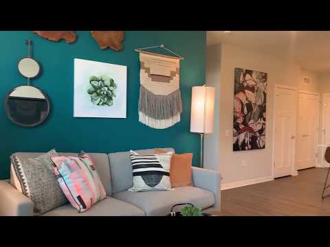 Hartford (B) Floor Plan - 1113 sq ft - 2 bed 2 bath - SKYE 750