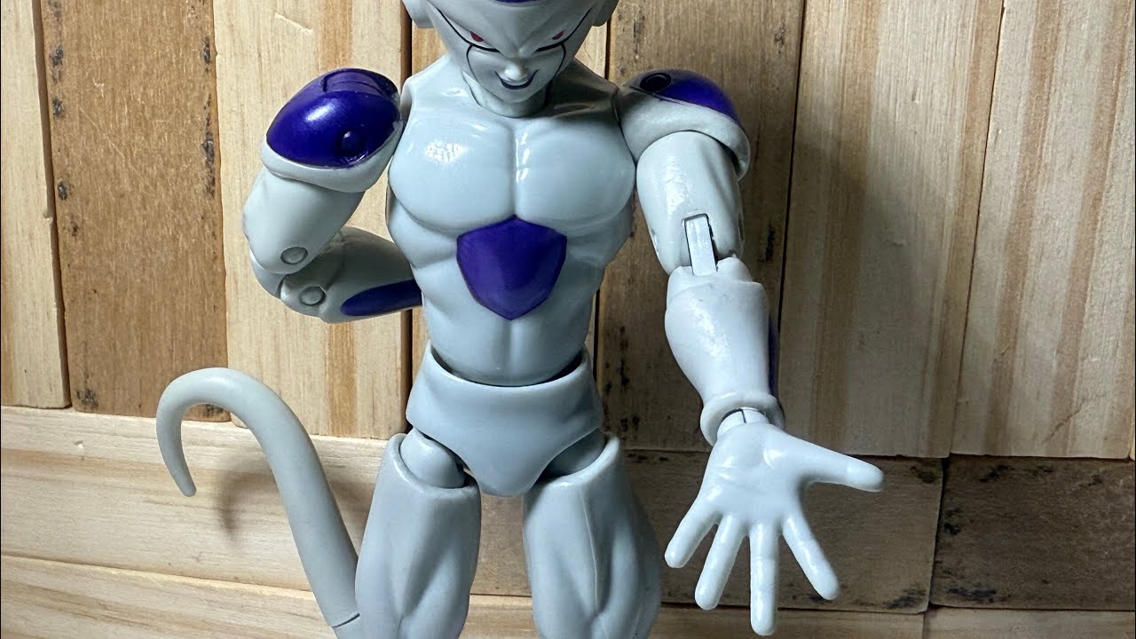 Frieza brings Gohan a gift stop motion