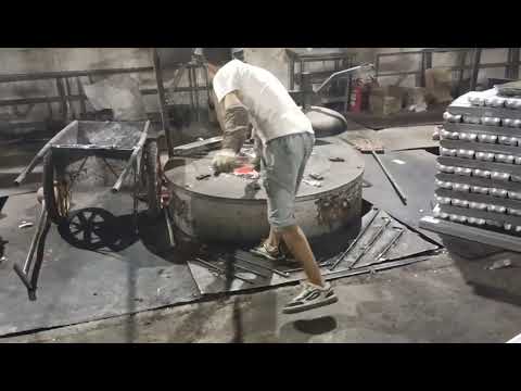 The second generation 1000 80 gravity casting machine