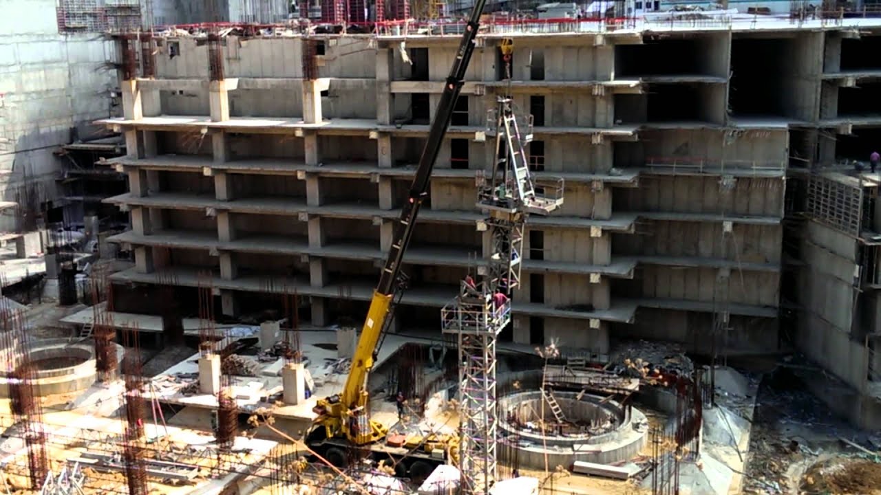 ENK Prishtina (a new crane is being installed), August 2013, KOSOVA