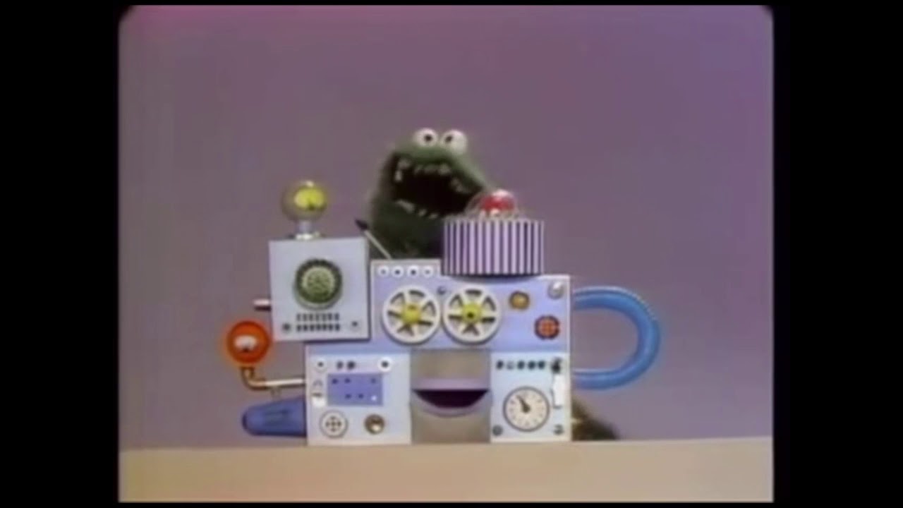 Muppets on Ed Sullivan: (Cookie) Monster Eats Machine