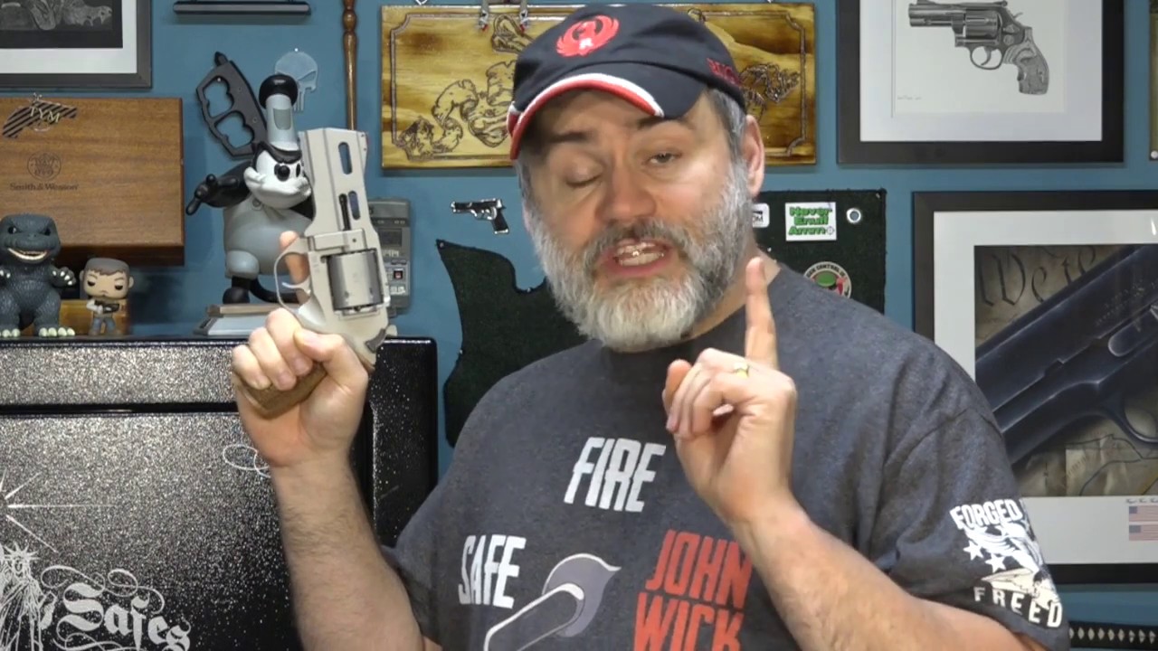 How to Grip/Shoot a Chiappa Rhino...(For my slower viewers)
