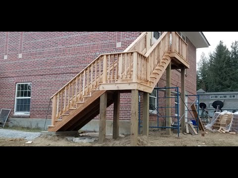 Cedar stairs / deck with no visible treated lumber. Few decks are built this way!