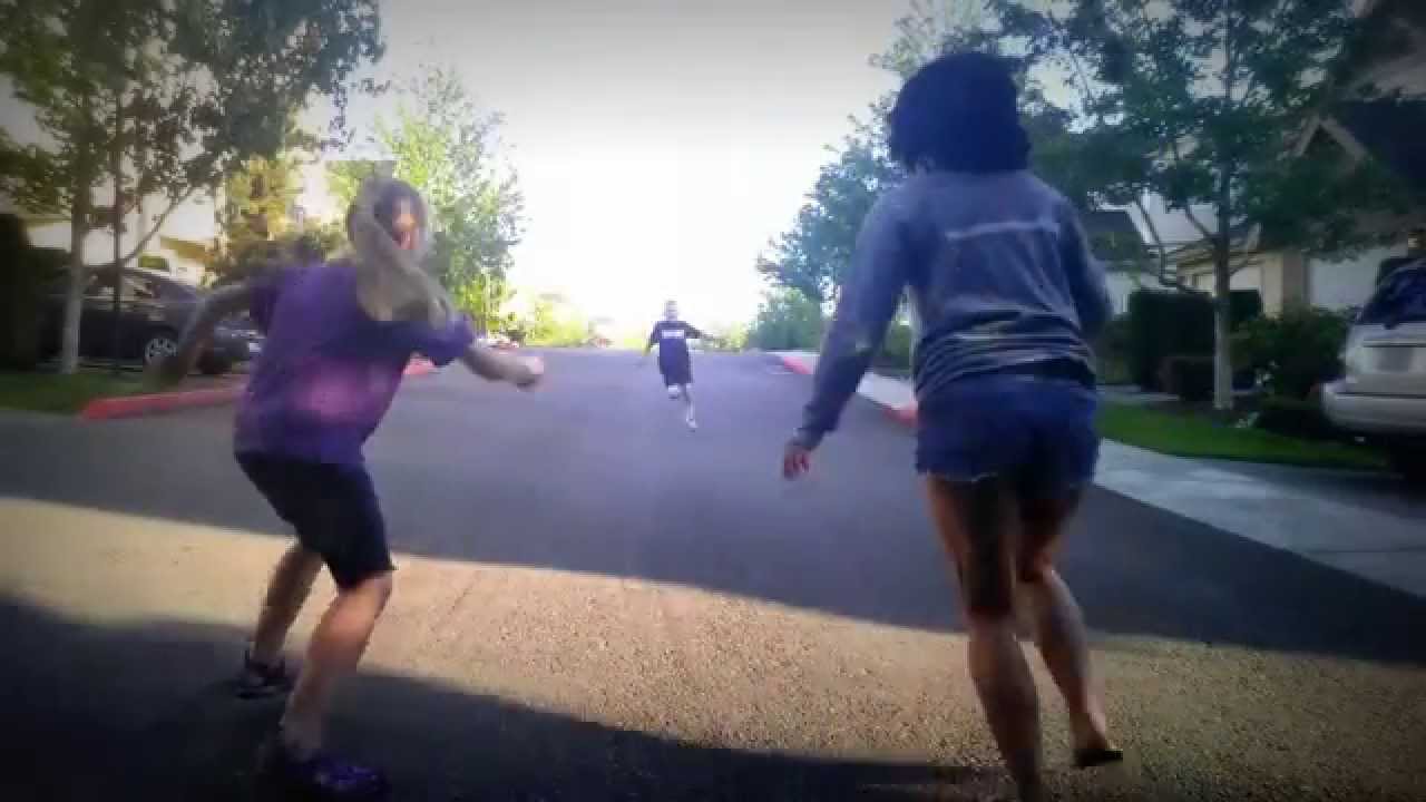 Silly String Battle: Mom vs Kids