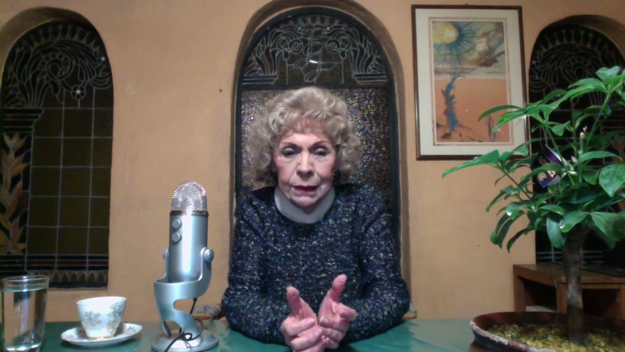 “Tú me quieres blanca” de Alfonsina Storni en la voz y presencia de Amparo Garrido