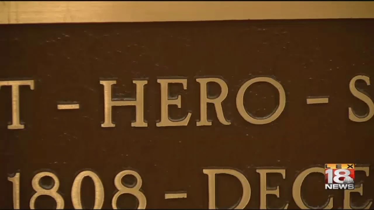 Jefferson Davis Statue Plaque Removed