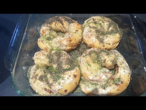Mini Cinnamon Roll King Cakes! (Mardi Gras)