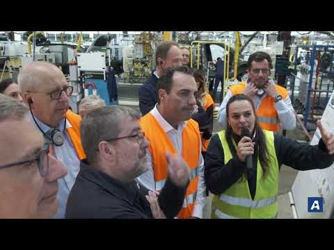 Antonio Filosa, nuevo CEO de Stellantis, visita la planta de Balaídos