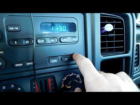 setting a clock in a 2005 chevy silverado