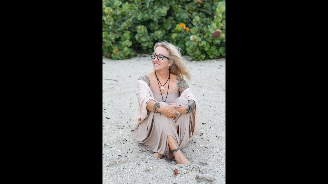 NDE TV Presents Beth Lynch, Medium and Spiritual Teacher, gives Pegi a reading.