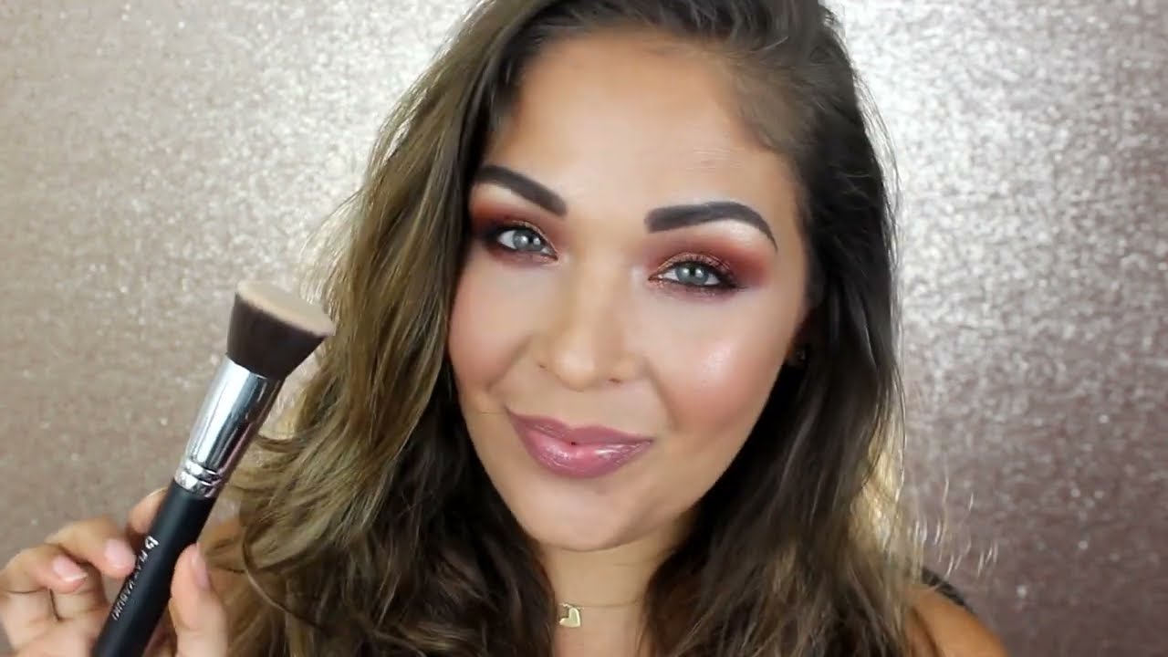 How to Use the Beauty Junkees Flat Top Kabuki Makeup Brush for Effortless Foundation Perfection