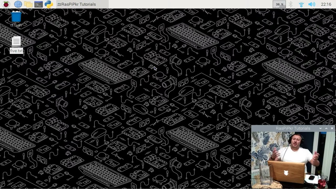 Live coding a wordle python game using tkinter