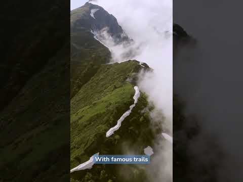 Cheapest Flights to Hiking in Hawaii - Book Now and Save! - Cheap Flights to Hawaii Round Trip