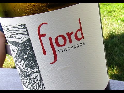 How to have a PERFECT winery experience - Come to Fjord Vineyards