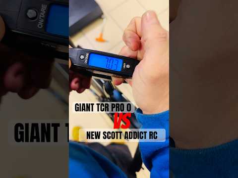 Official weight battle Tcr Pro 0 di2 and new Scott Addict RC 10 #gianttcr VS #newscottaddict