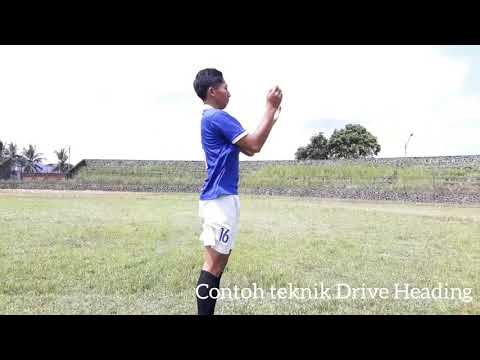 TEKNIK DASAR HEADING DALAM SEPAK BOLA